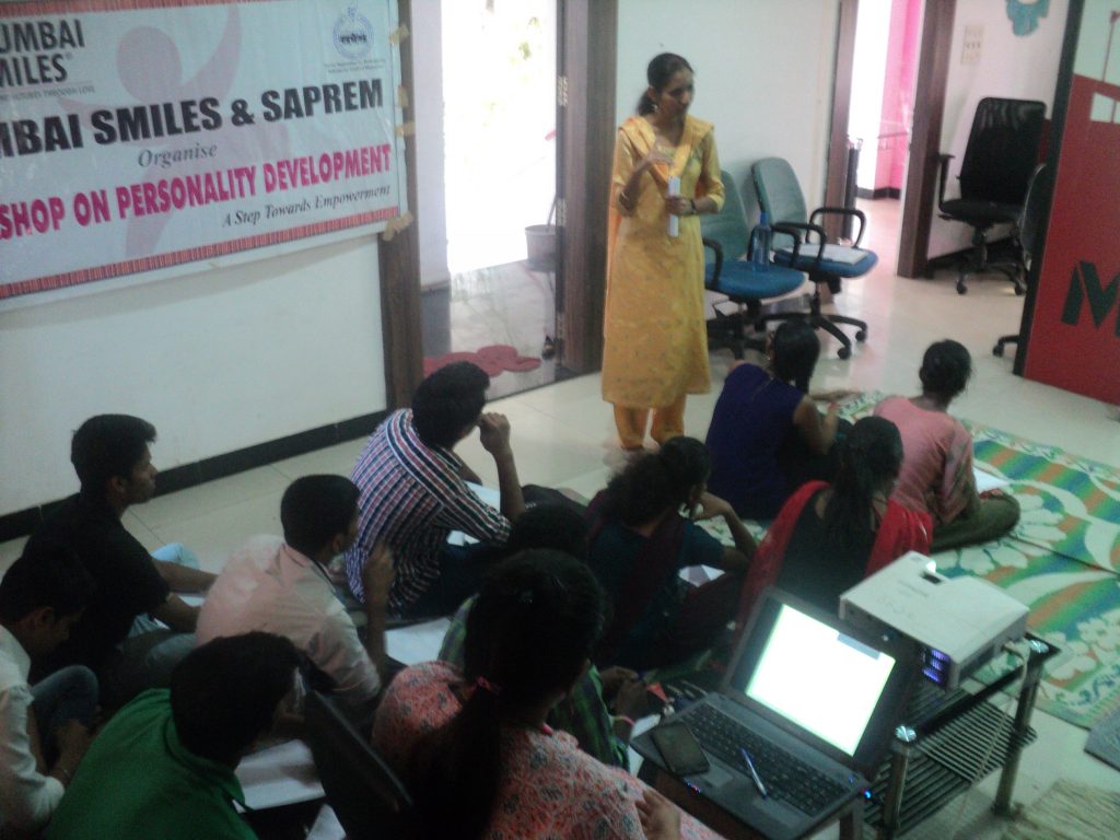 Personality development Session for College students | Sonrisas de Bombay