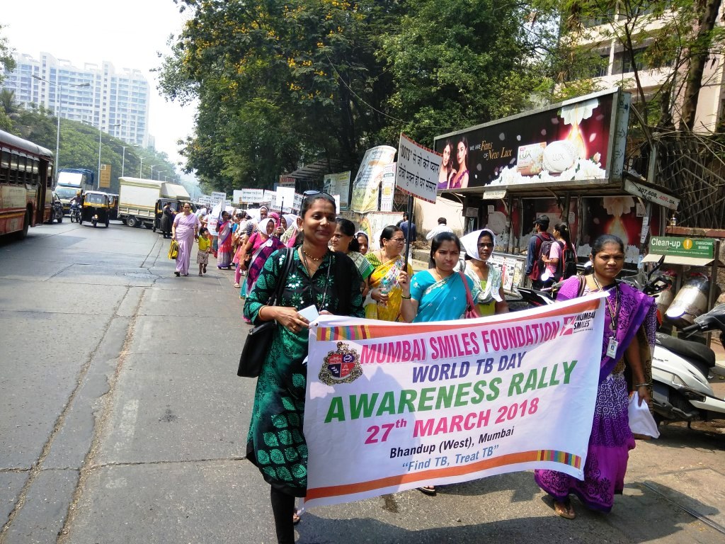 TB Awareness Rally in Bhandup slums - Sonrisas de Bombay