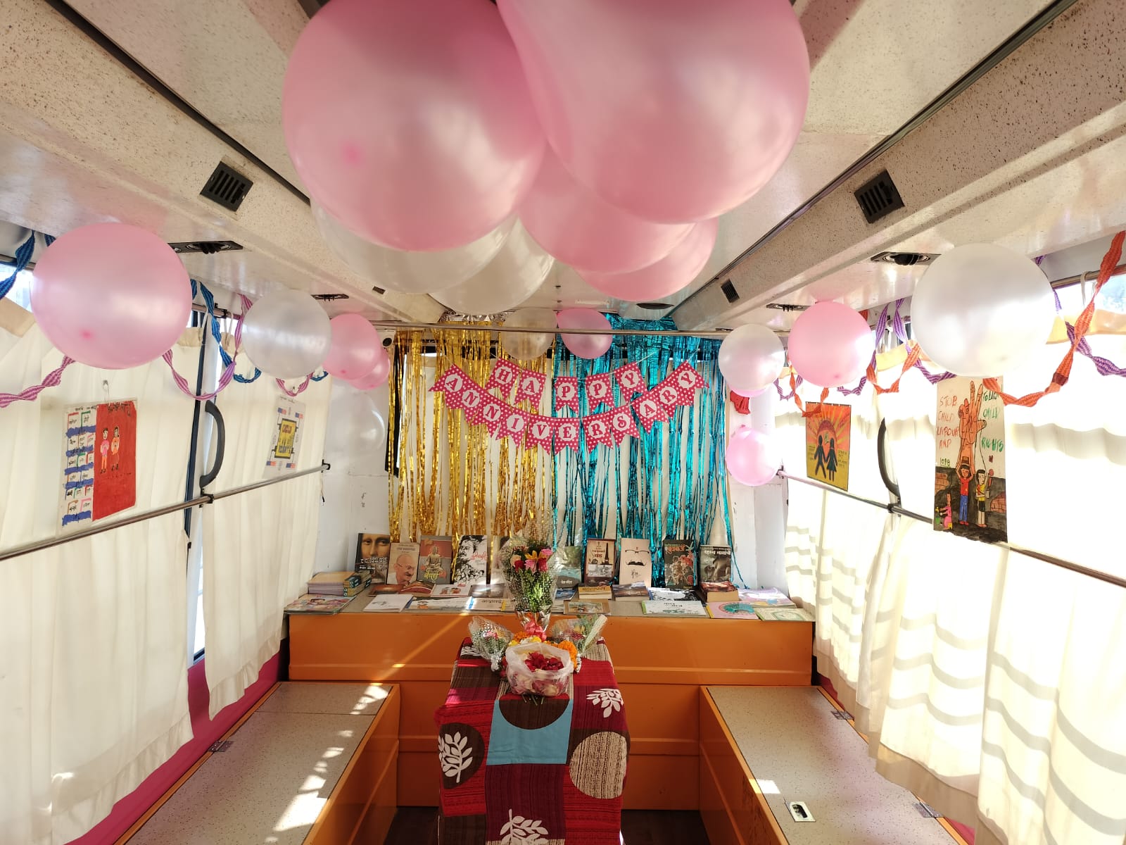 Three years of Smiling Bus | Sonrisas de Bombay